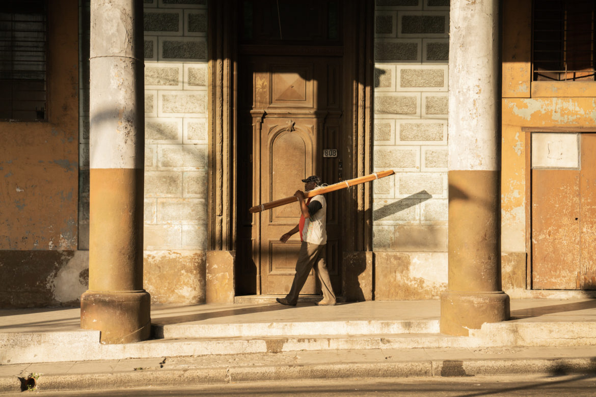 50 Photos That Show The Beauty of Everyday Life in Cuba - Michael Bonocore
